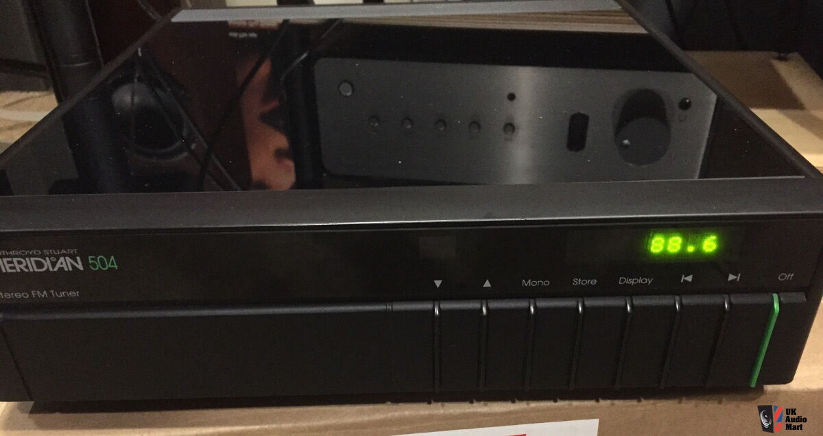 Meridian 504 FM tuner Photo #1173354 - UK Audio Mart