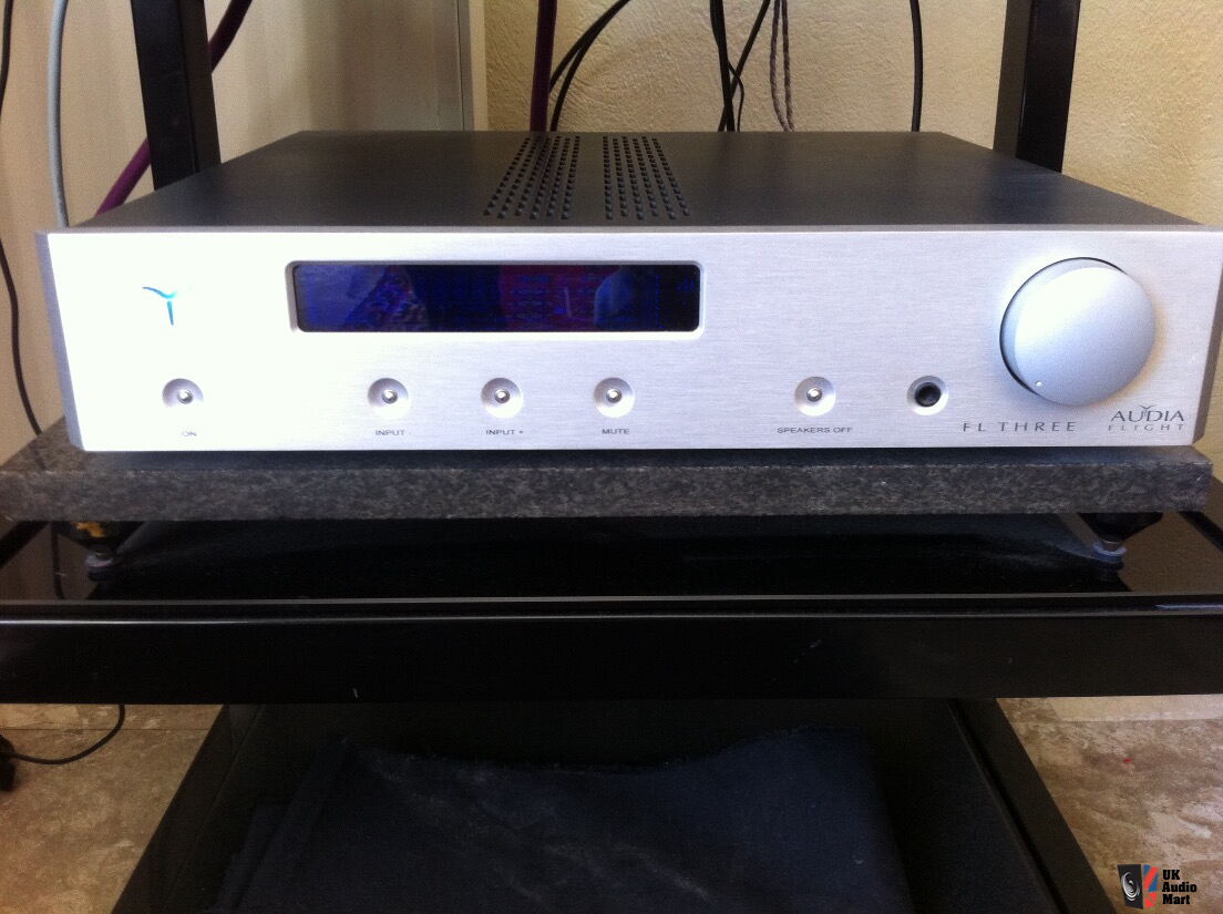 Audia Flight Three Amplifier Photo #1217136 - UK Audio Mart