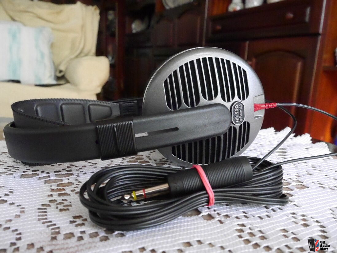 Sennheiser HD 540, 300 Ohm Audiophile Vintage Headphones, Mint ...