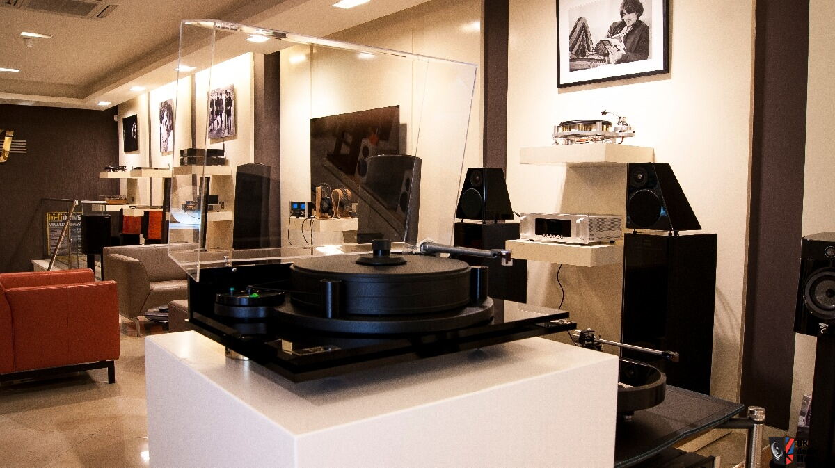 Michell Engineering Orbe Turntable (Ex-Demo) Photo #1385432 - UK Audio Mart