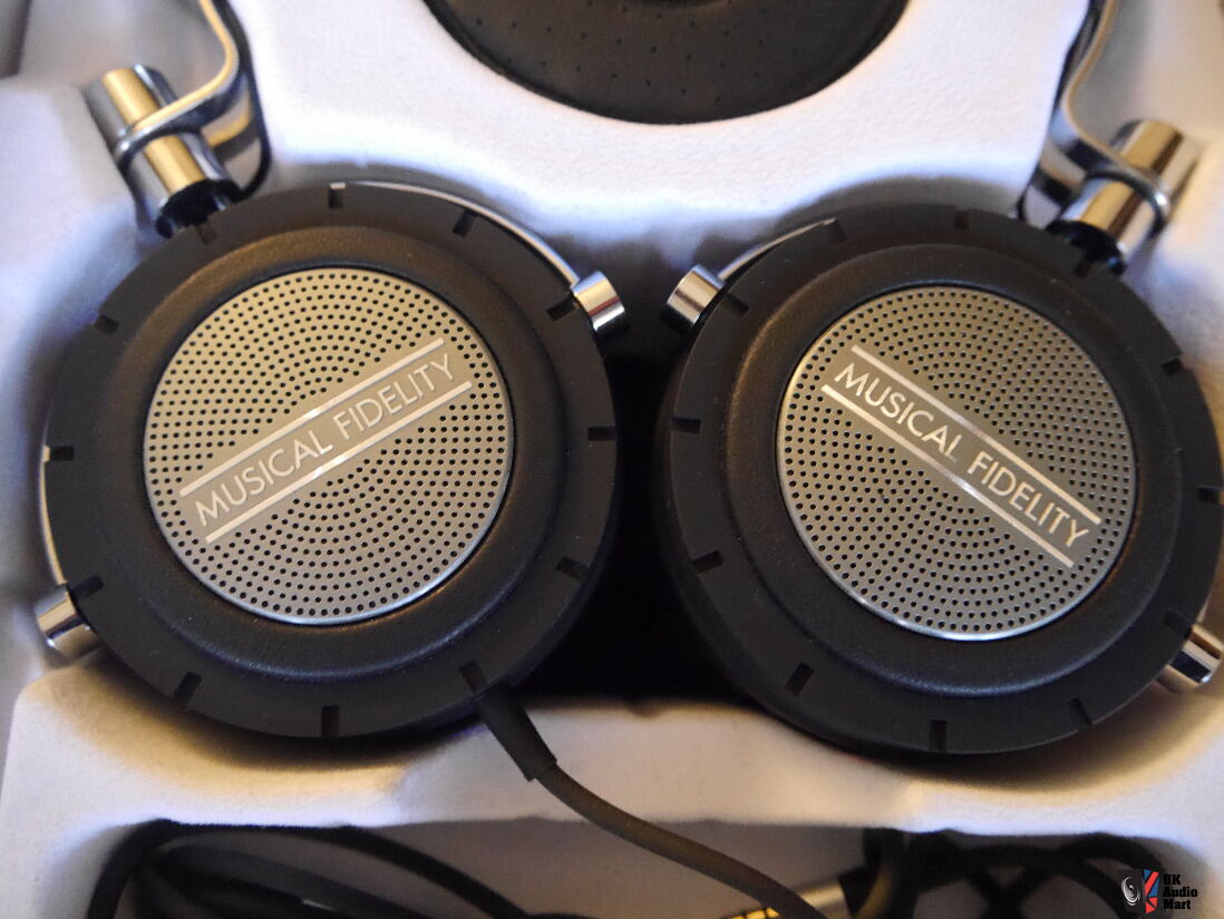 Musical Fidelity MF-200 Audiophile Semi-Closed Portable Headphones ...