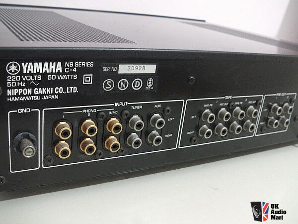 Preamplifier Yamaha C-4 Photo #1832233 - UK Audio Mart