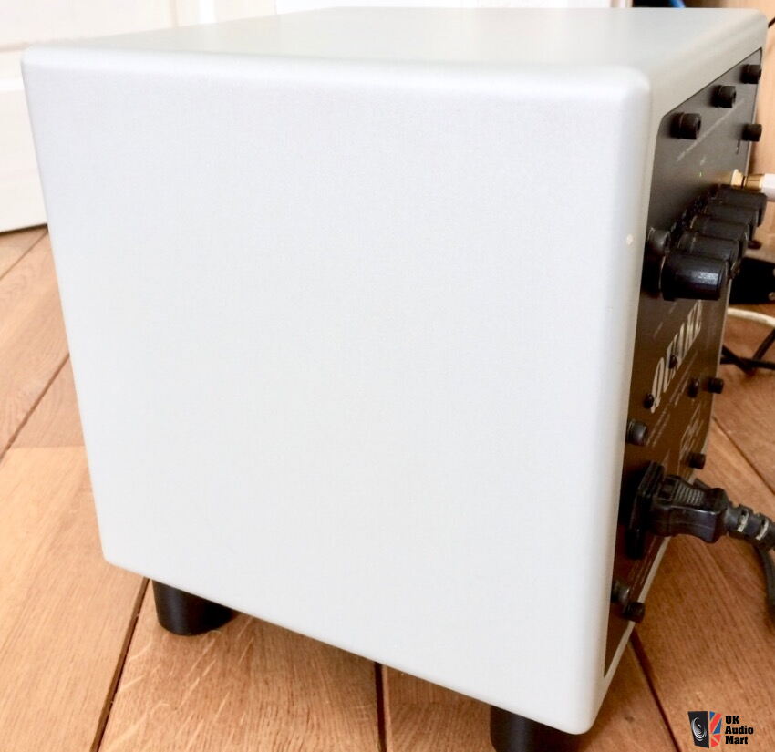 REL QUAKE MKII Subwoofer. Silver Photo #1866731 - UK Audio Mart