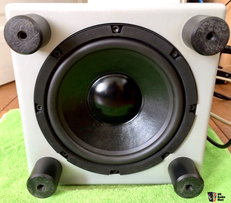 REL QUAKE MKII Subwoofer. Silver Photo #1866728 - UK Audio Mart