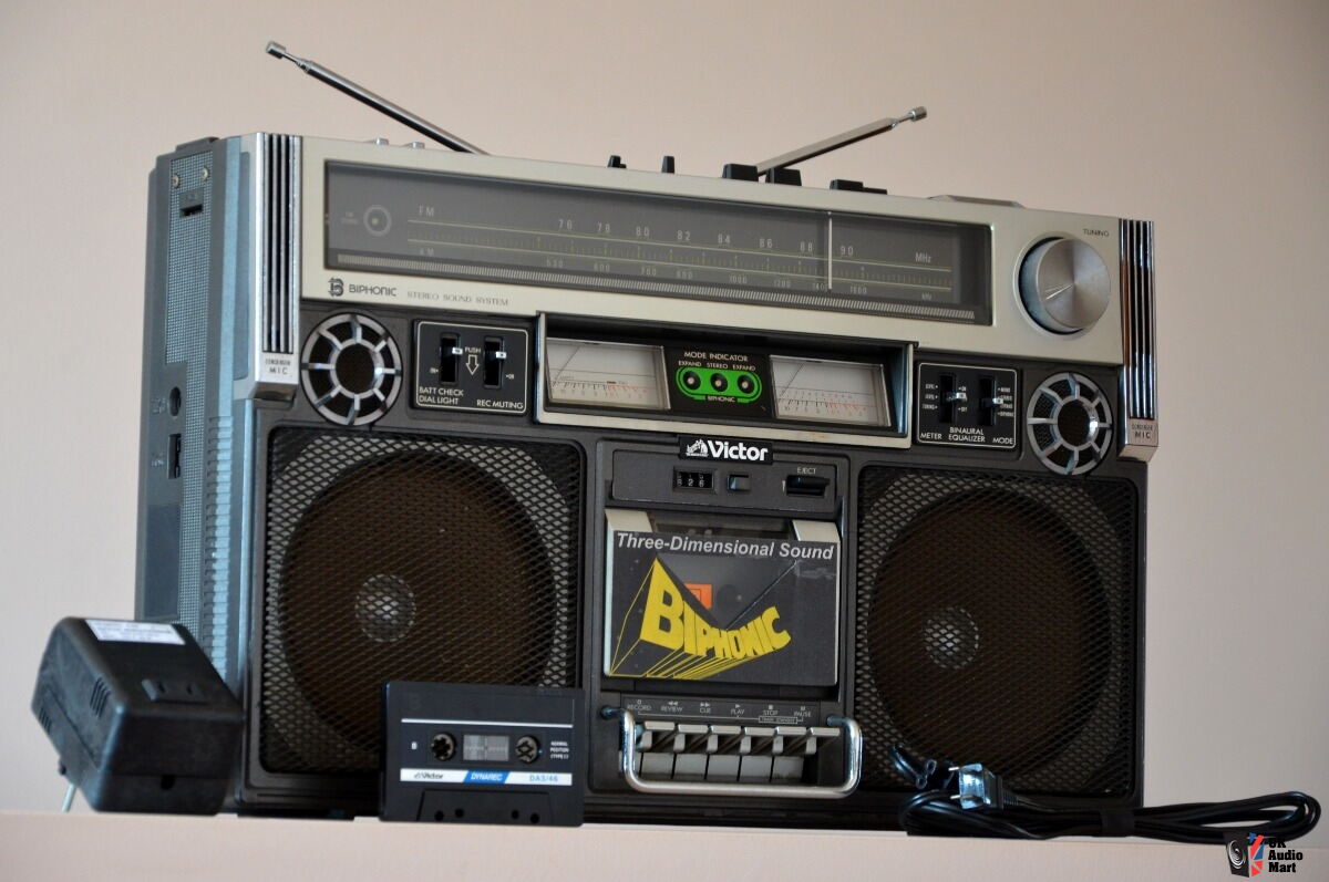 VICTOR RC- 838 Stereo Boombox Photo #2046074 - UK Audio Mart