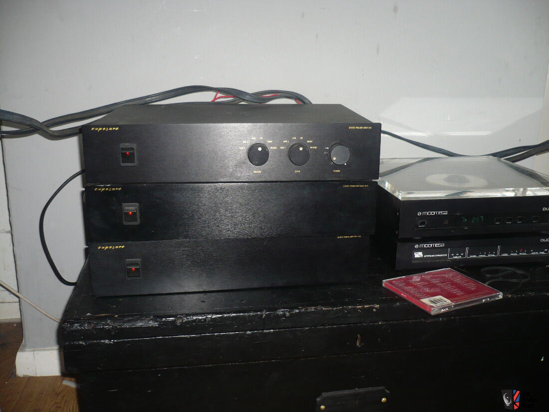 Exposure XVII Pre Amplifier & XVIII Mono Regulated Power Amplifiers ...