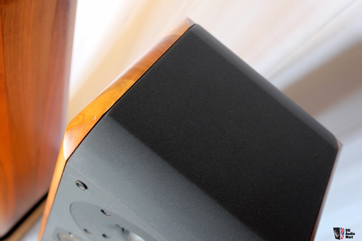 Chario Constellation Cygnus Speakers Photo #2290027 - UK Audio Mart