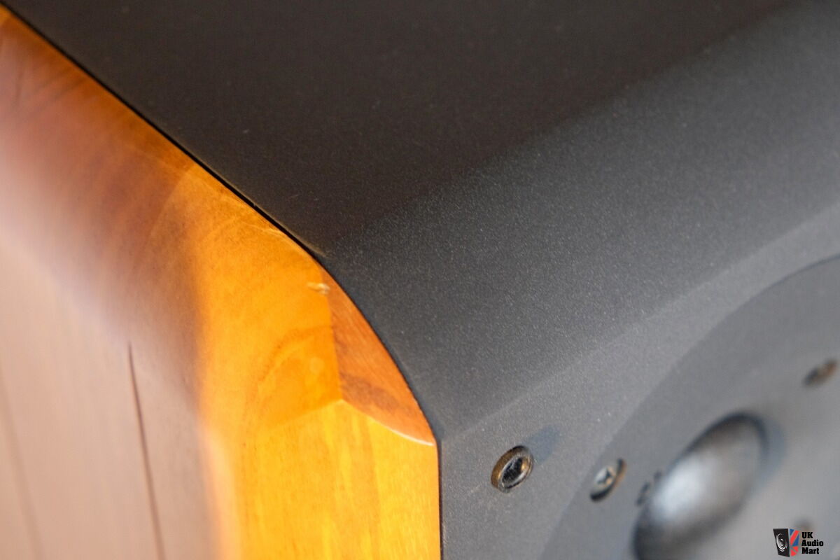 Chario Constellation Cygnus Speakers Photo #2290031 - UK Audio Mart