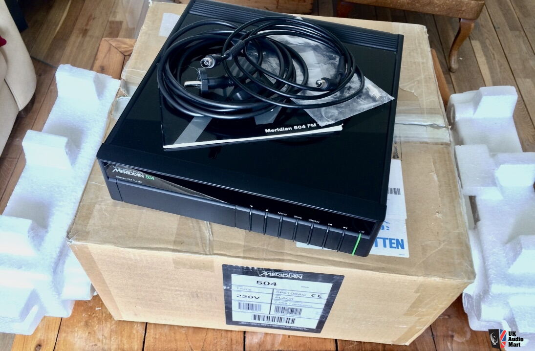 Meridian 504 FM TUNER Boothroyd Stuart. High end FM Tuner Photo ...