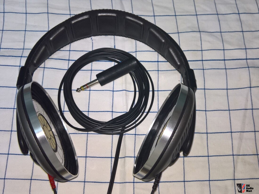 Sennheiser HD 540 Reference, Audiophile 600 Ohm Headphones, Very Good ...