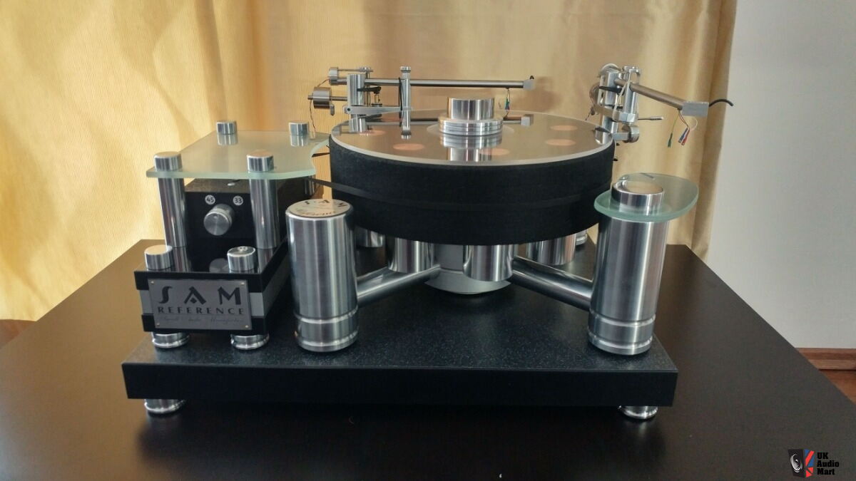 Small Audio Manufacture Reference Turntable & 2 SAM Tonearms Photo ...