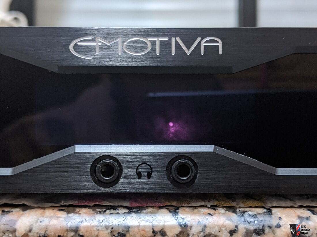 Emotiva Stealth DC-1 High Resolution DAC/Preamp/Headphone Amp, Near ...
