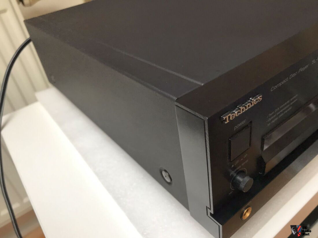 FOR SALE IS Technics SL P1000 CD Player with ACCESSORIES! Photo ...