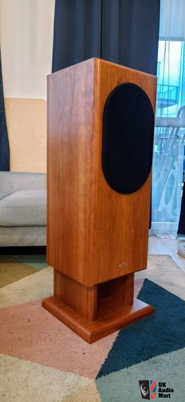 ART A.R.T. Loudspeakers Emotion Signature Photo #3528816 - UK Audio Mart