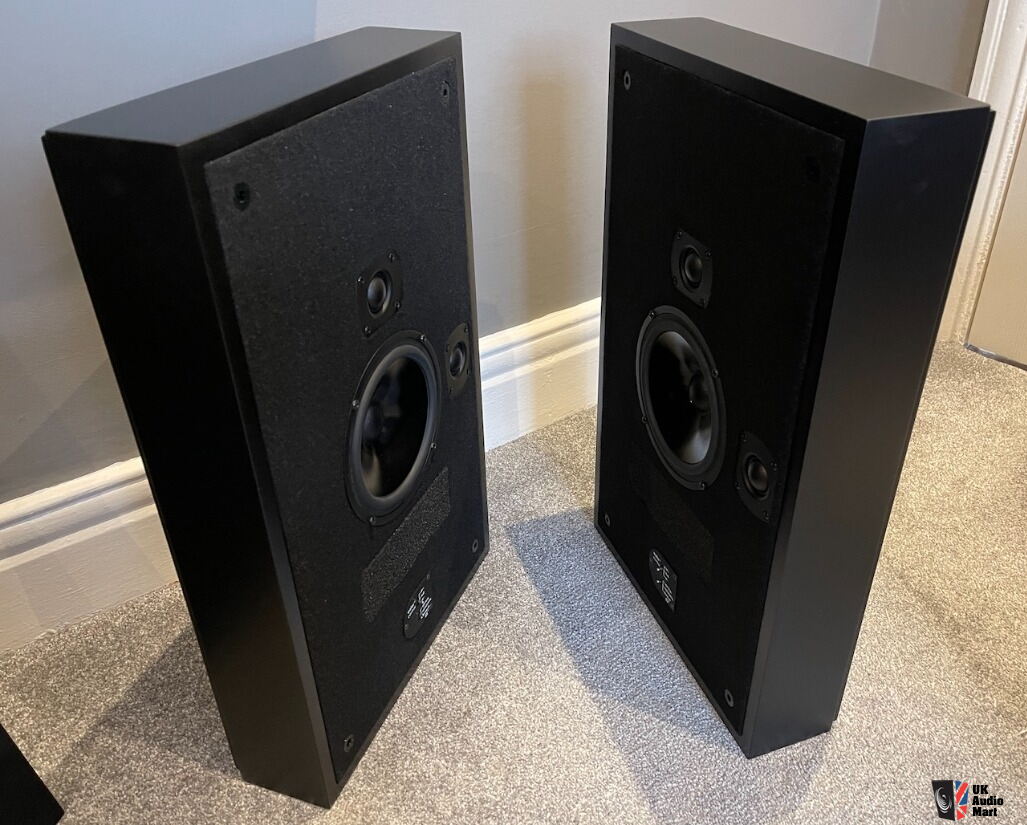 PMC Wafer 2 On Wall Speakers x 2 (Black) Photo #3634045 - UK Audio Mart