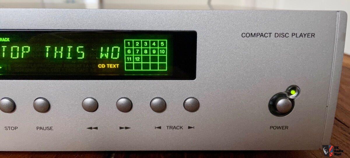 Arcam CD82 CD Player + Arcam CR 314 Remote Photo #3794464 - UK Audio Mart