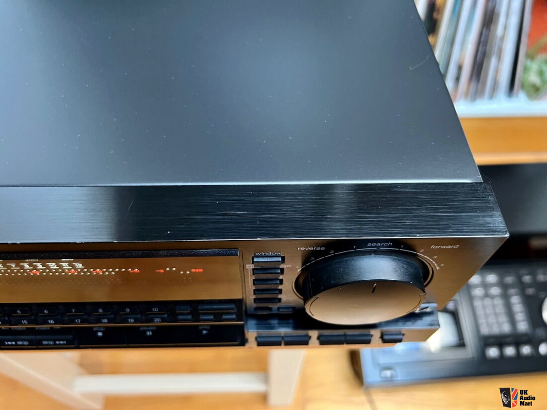 Technics SL P999 CD Player with Remote Photo #3850363 - UK Audio Mart