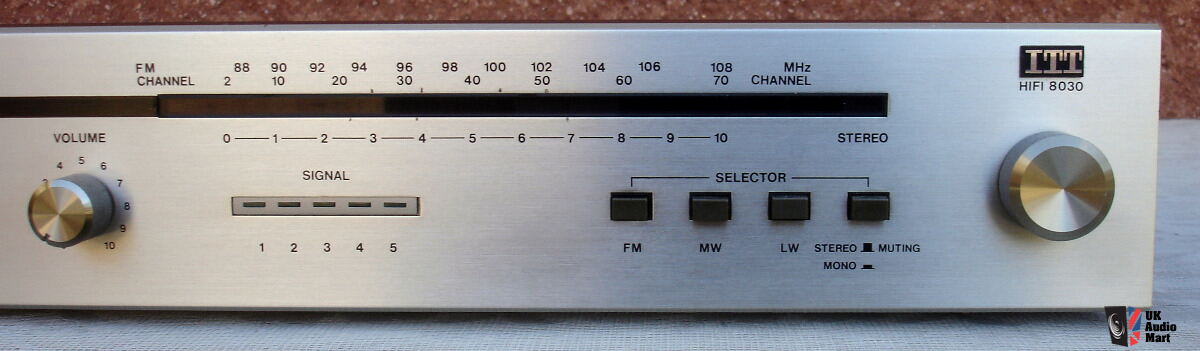 ITT HIFI 8030 Stereo Tuner / Amplifier / Receiver - Phono / AUX Input ...