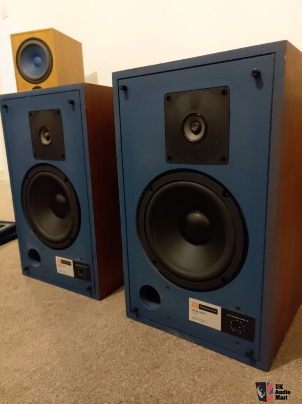 JBL 4301B Professional series studio monitor speakers - issue Photo ...