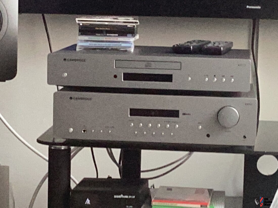 Cambridge AXR 85 receiver. + Cambridge AXR 35 CD player Photo #4081600 ...