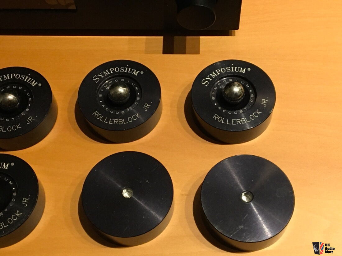 Symposium Rollerblock Jr Photo #4222588 - UK Audio Mart