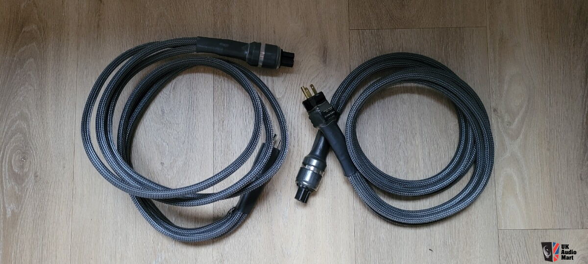 Virtual Dynamics Master AC cable Photo #4291981 - UK Audio Mart