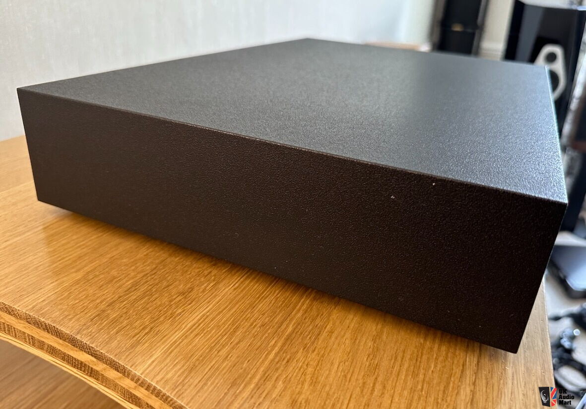Naim XPS Power Supply Photo #4318073 - UK Audio Mart