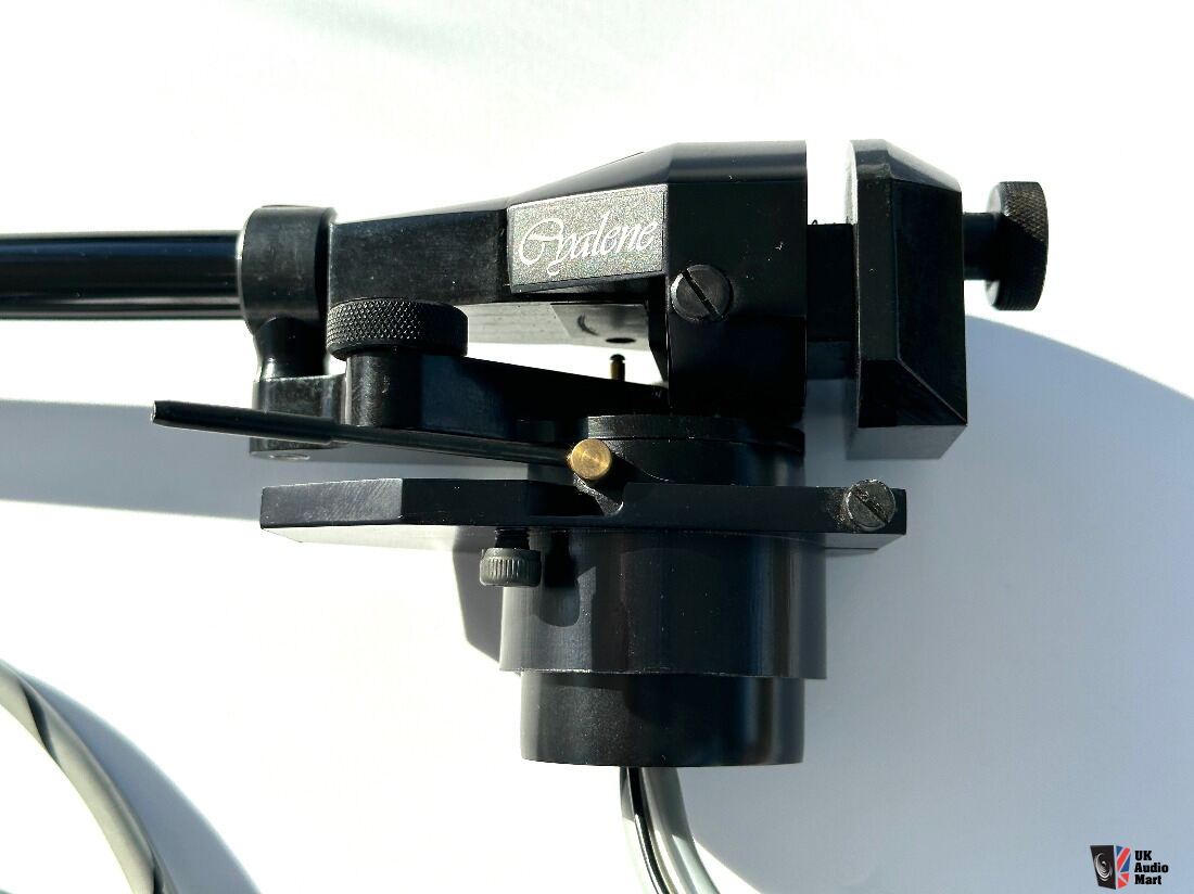 Helius CyaleneTonearm Photo #4452669 - UK Audio Mart