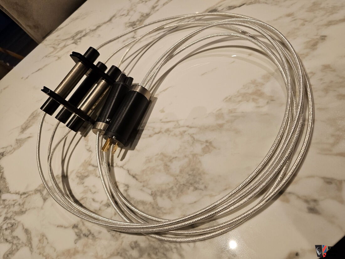 High Fidelity Cable CT1 Enhanced Power Cable 1.5m Photo #4454218 - UK ...