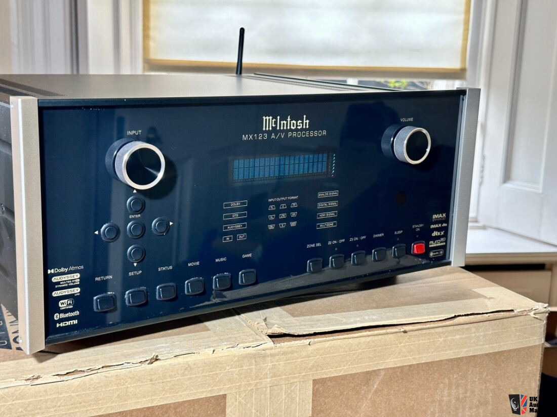 McIntosh MX123 (MX123A) 8K AV Receiver / Processor - 5 months old! For ...