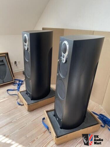 Linn Klimax 350 A, active loudspeaker pair, black Photo #4602359 - UK ...