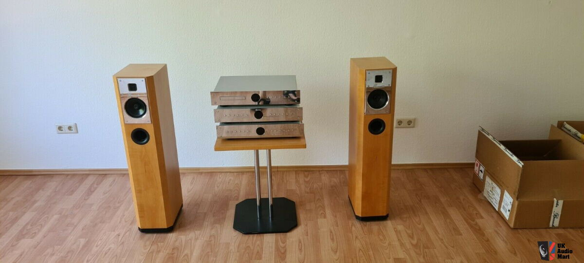 Burmester Rondo complete system Photo #4604204 - UK Audio Mart