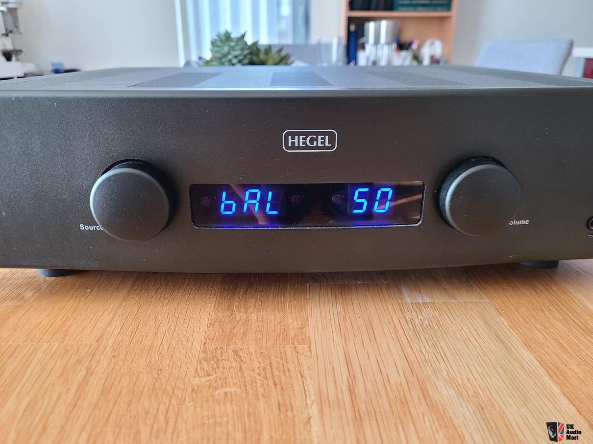 Hegel H160 Integrated Amplifier HiFi Photo #4715439 - UK Audio Mart