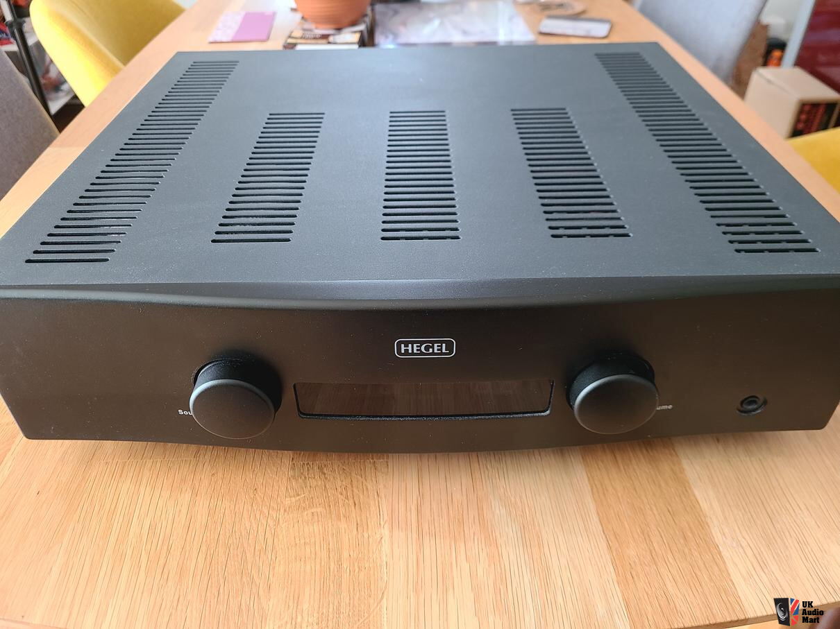 Hegel H160 Integrated Amplifier HiFi Photo #4715439 - UK Audio Mart