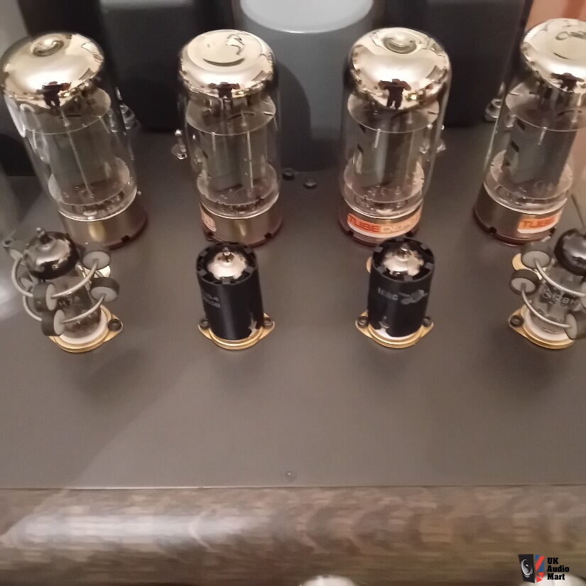 Exelixis tube integrated amplifier Photo #4725131 - UK Audio Mart