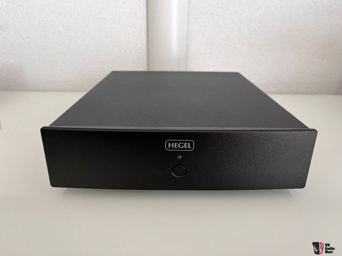 Hegel V10 Phono Preamplifier Photo #4737918 - UK Audio Mart