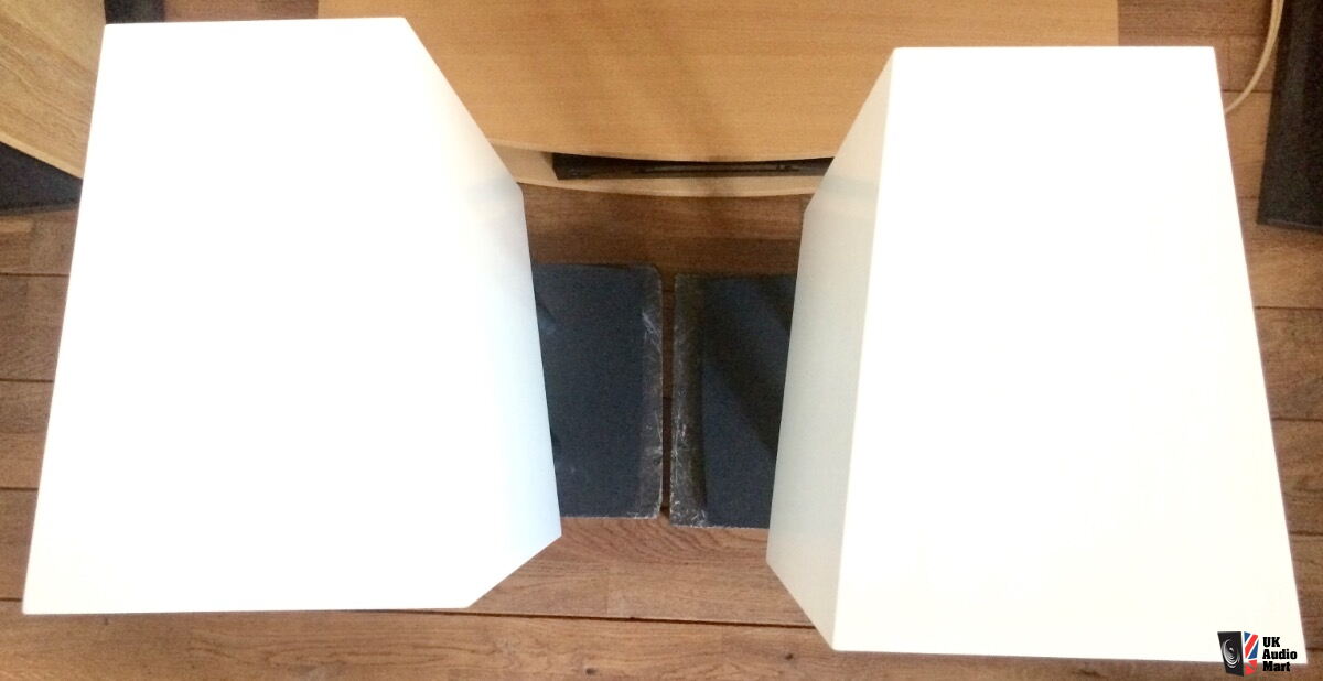 Linn Katan Loudspeakers, White Photo #4758143 - UK Audio Mart