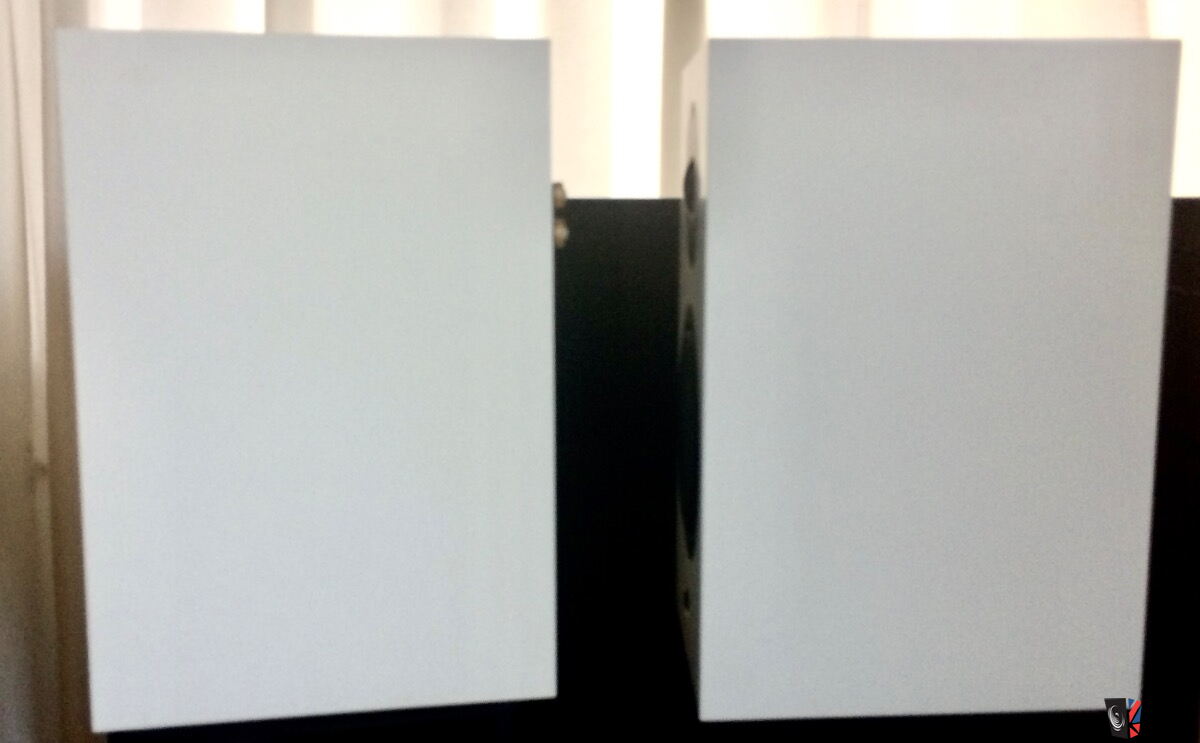 Linn Katan Loudspeakers, White Photo #4758147 - UK Audio Mart