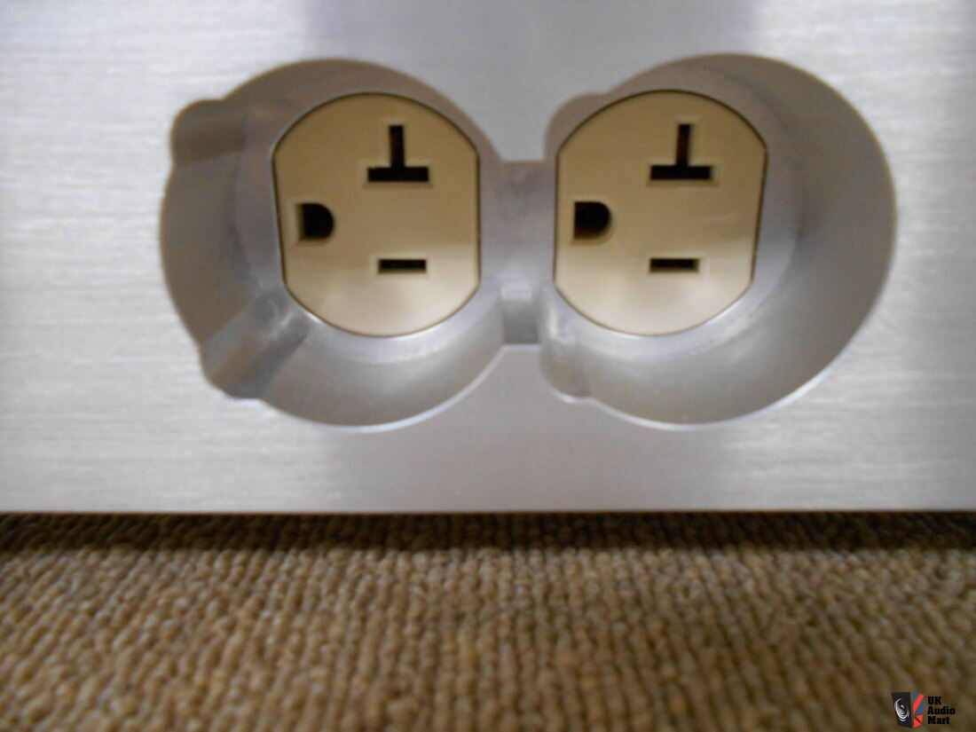 Audio Replas Triangle Power 6 Hi-End AC Power Strip! Very Rare 100pcs ...