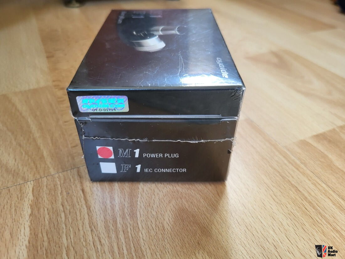 Oyaide M1 IEC connector (US model) in original packaging Photo #4862238 ...