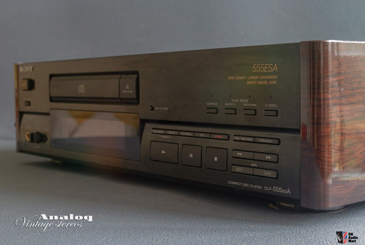 Sony CD player CDP- 555 ESA Photo #4865706 - UK Audio Mart