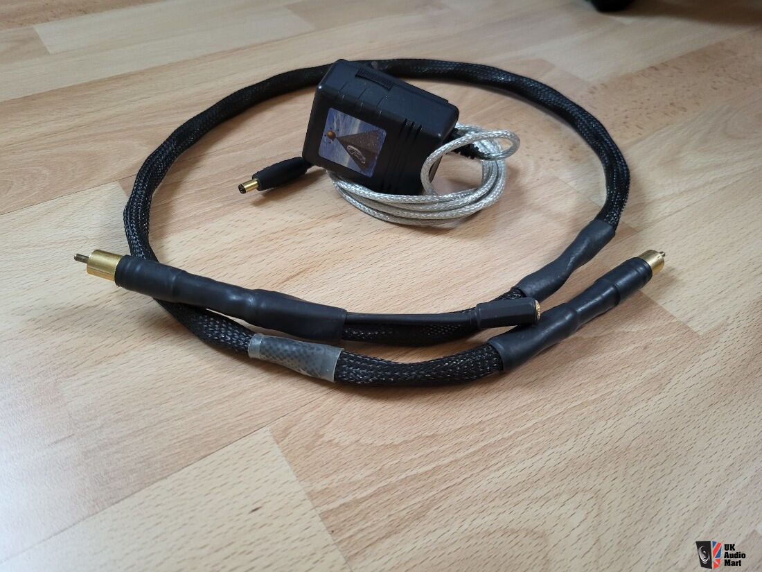 Synergistic Research Tesla D1 digital cable For Sale - UK Audio Mart