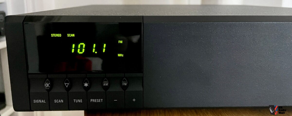 Linn Pekin Tuner Photo #5017316 - UK Audio Mart