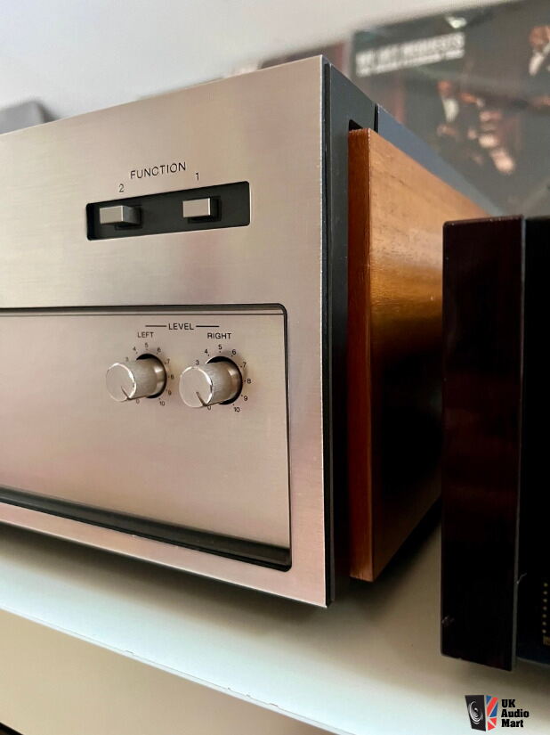 Sony TAN 8550 V-FET Power Amplifier Photo #5017331 - UK Audio Mart