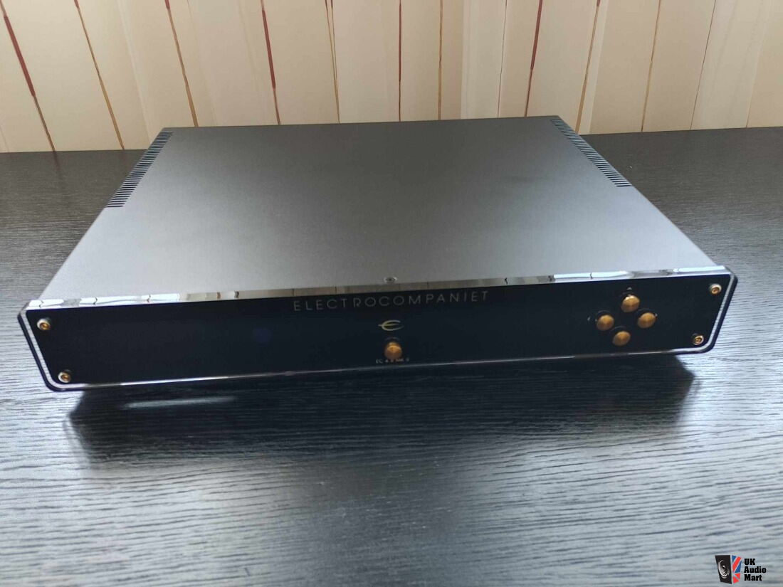 Electrocompaniet EC 4.8 MK2 + AW250-R pre and power amplifier for sale ...
