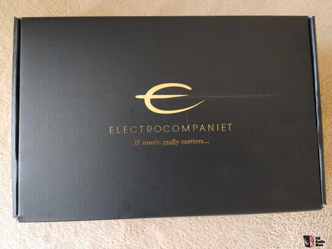 Electrocompaniet EC 4.8 MK2 + AW250-R pre and power amplifier for sale ...