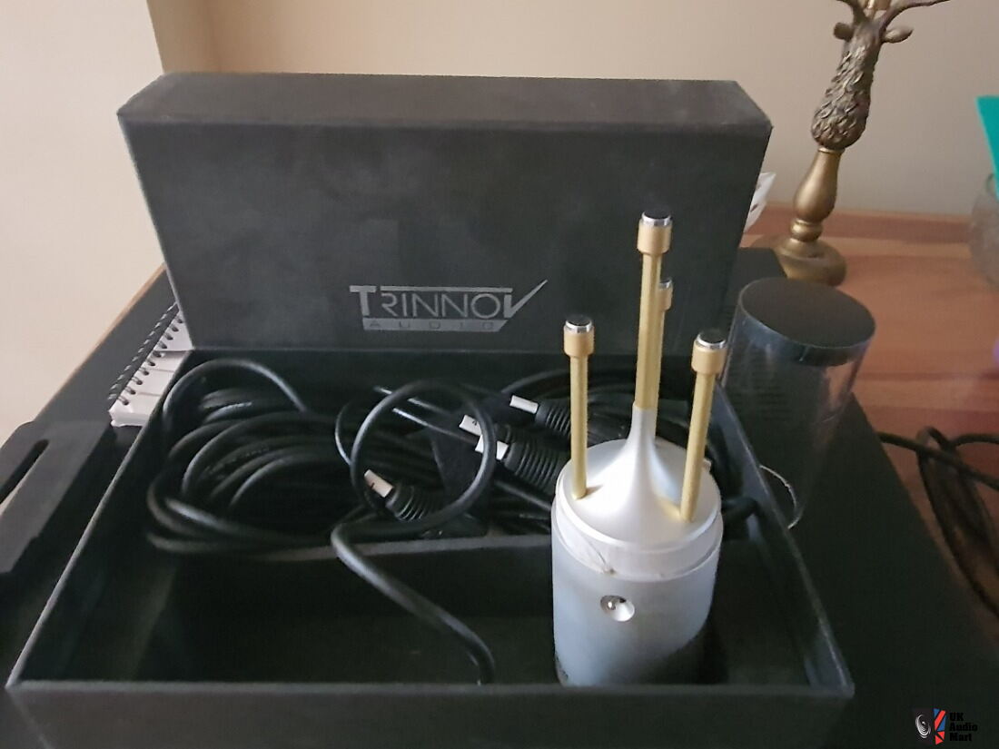 Trinnov Amethyst - Black: Includes measuring microphone Photo #5130388 ...