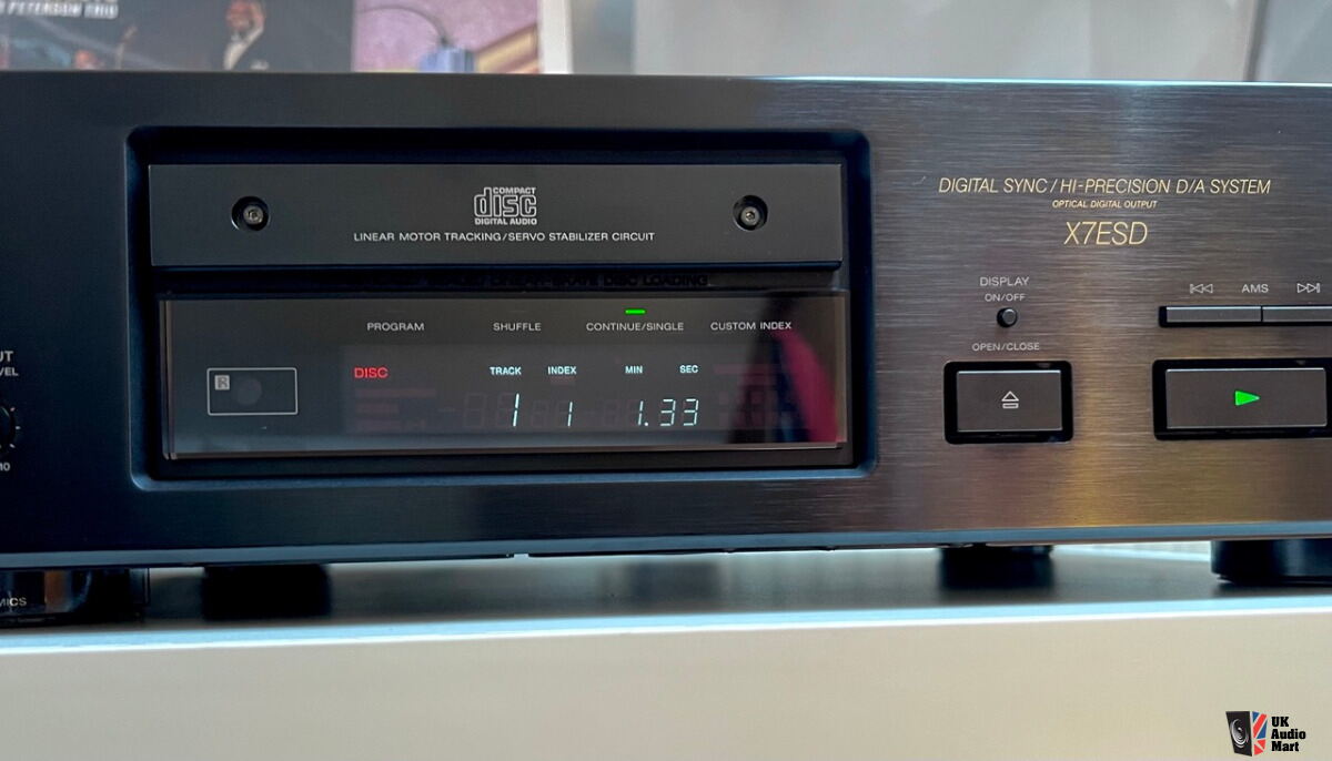 SONY CDP X7ESD CD Player with side Rosewood Panels Photo #5131482 - UK ...
