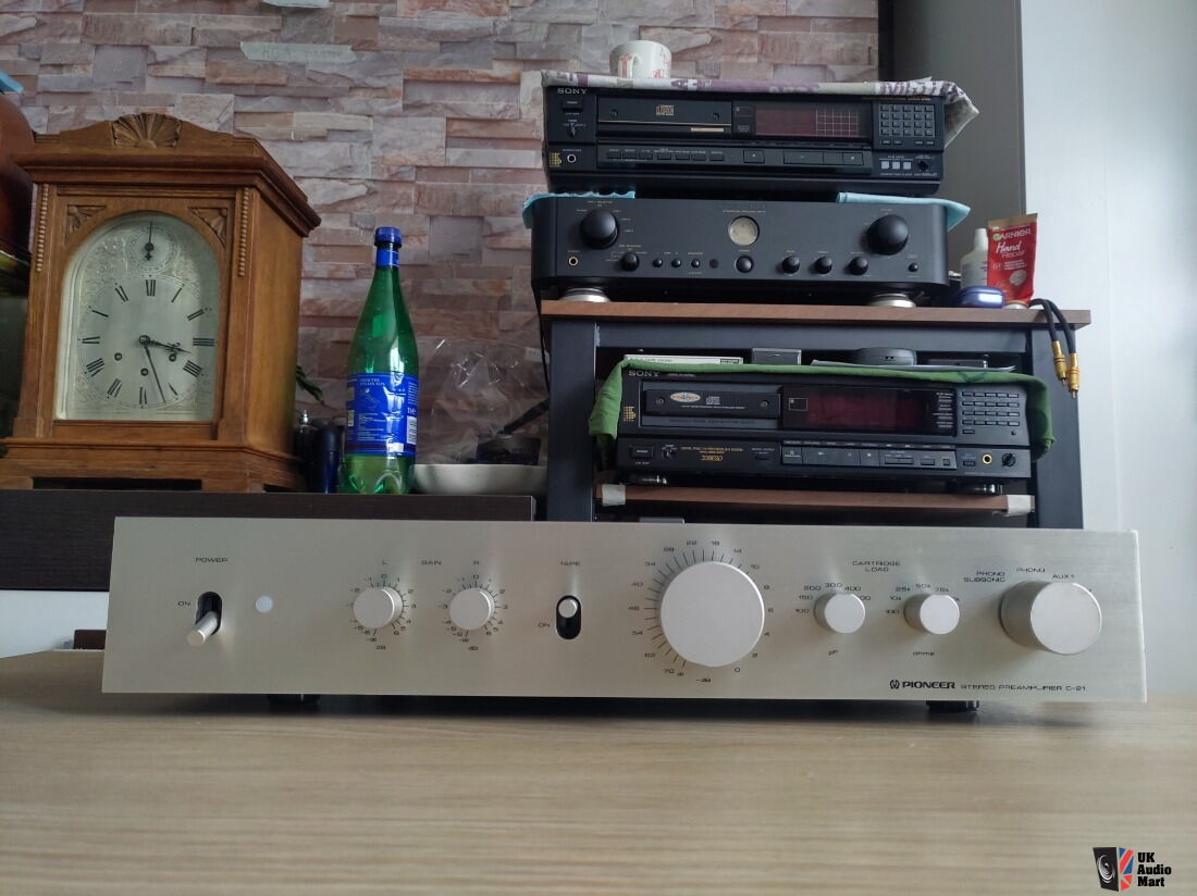 Pioneer C-21 stereo preamplifier pre amp Photo #5151981 - UK Audio Mart