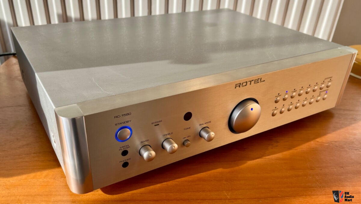 Rotel RC-1580 pre-amp Photo #5284102 - UK Audio Mart